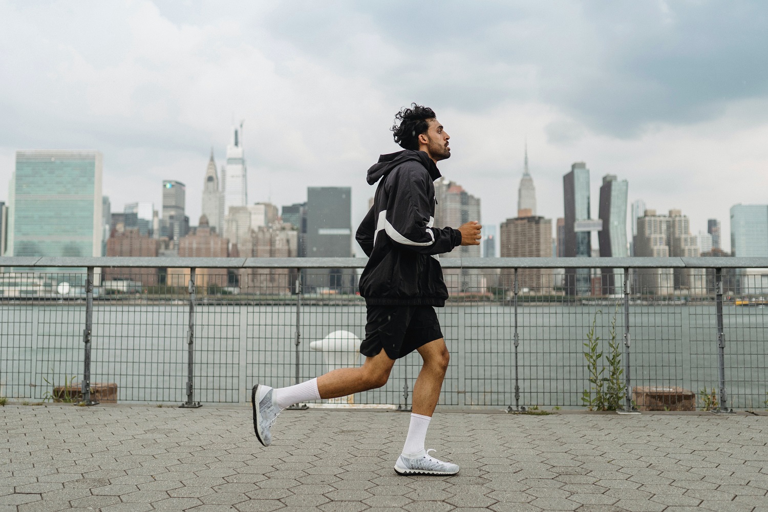 A Comprehensive Guide To Choosing Men's Running Shorts